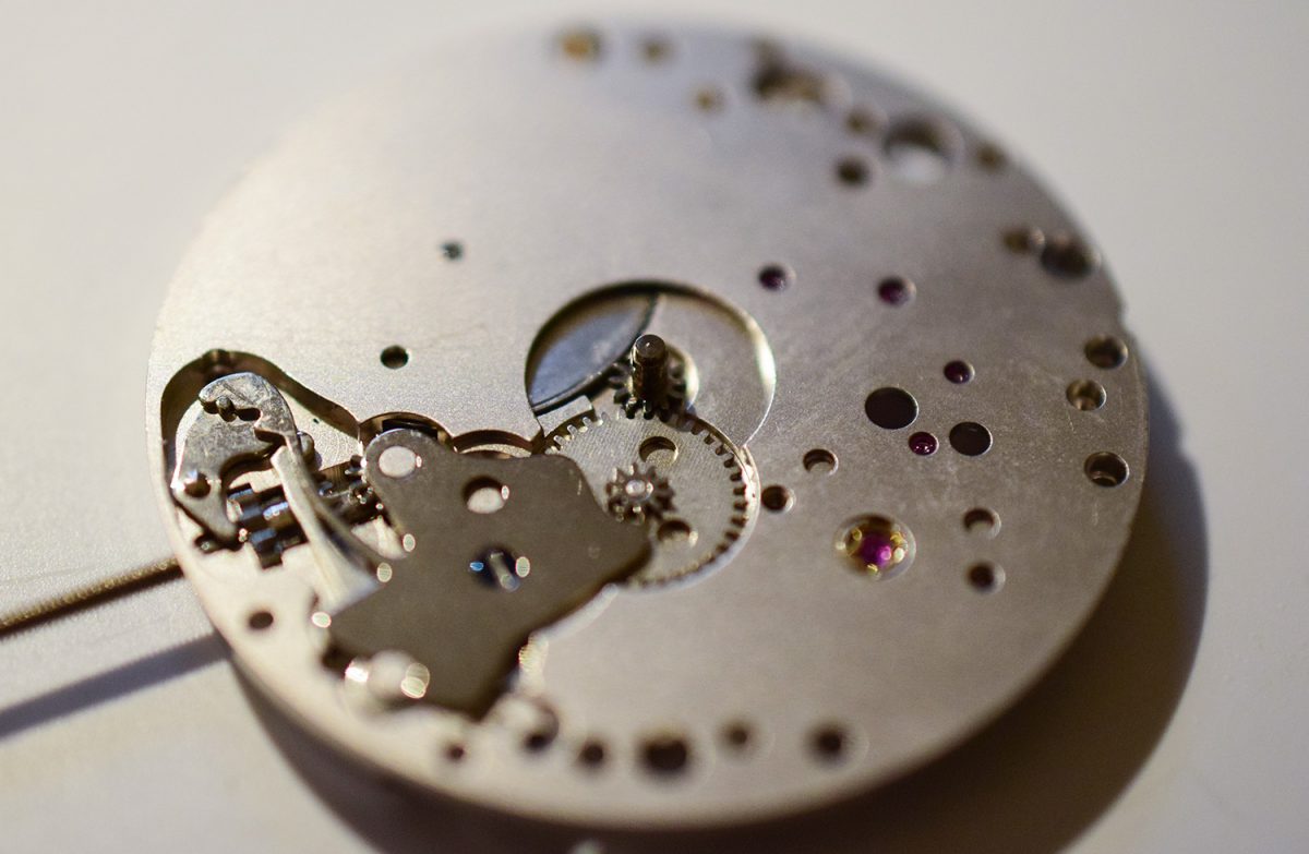 Watch Works: The Mainplate - ATELIER DE GRIFF