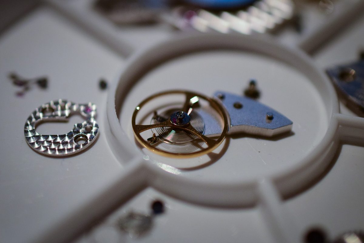 How To: Assembling A Watch Movement - ATELIER DE GRIFF