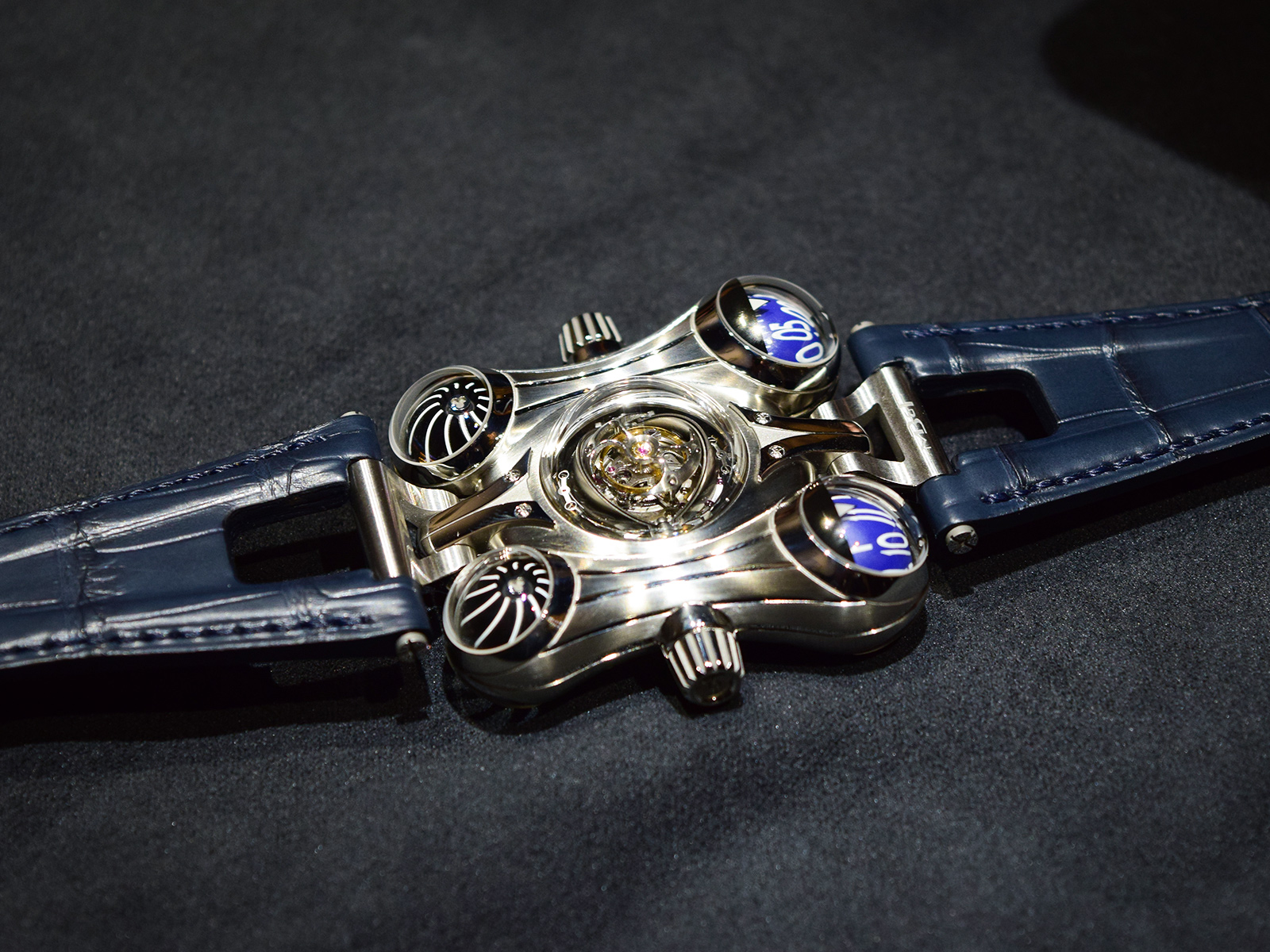 Hands-On: MB&F HM6 Final Edition - ATELIER DE GRIFF