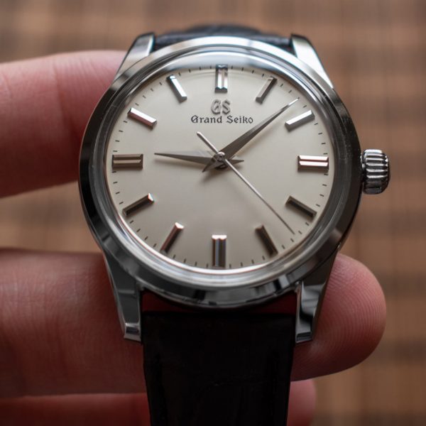 Hands-On: Grand Seiko SBGW231 - ATELIER DE GRIFF