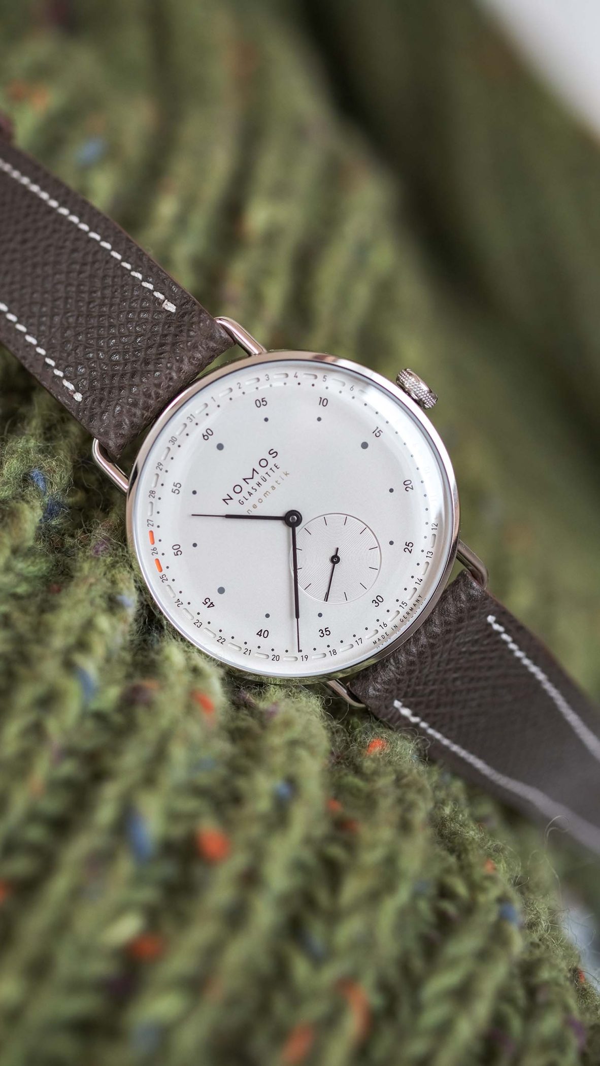 Hands-On: NOMOS Metro Neomatik 41 Update (VIDEO) - ATELIER DE GRIFF